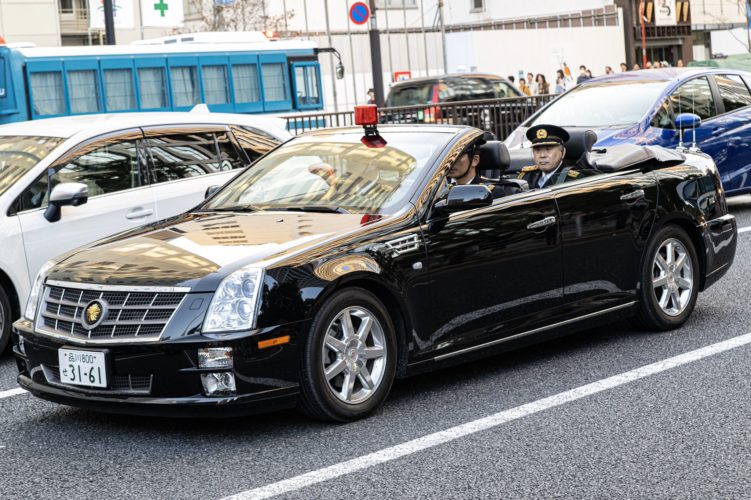 The 10 minutes of Toyota Century Royal Open Top, you might never see ...